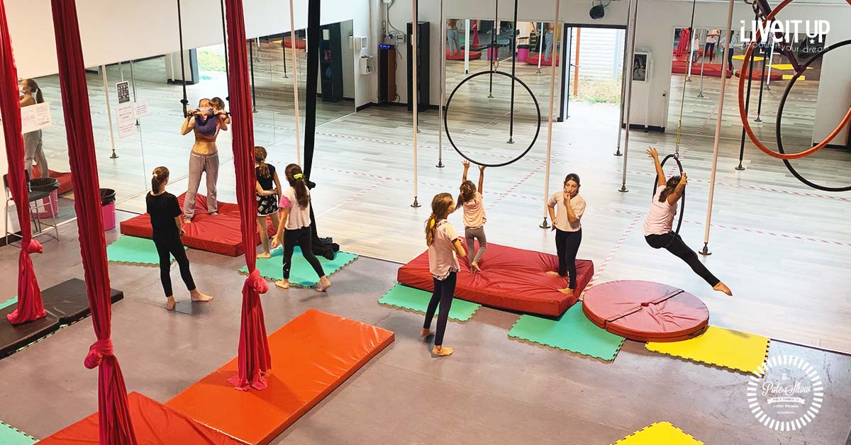 Acrobatica Aerea per Bambini a Milano - Corsi Apprendimento